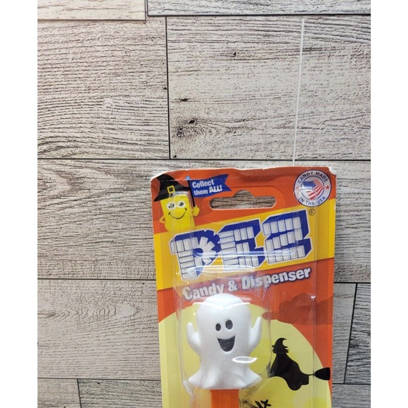 PEZ | Holiday | Ghost Pez Dispenser Halloween 22 Spooky Original Card ...